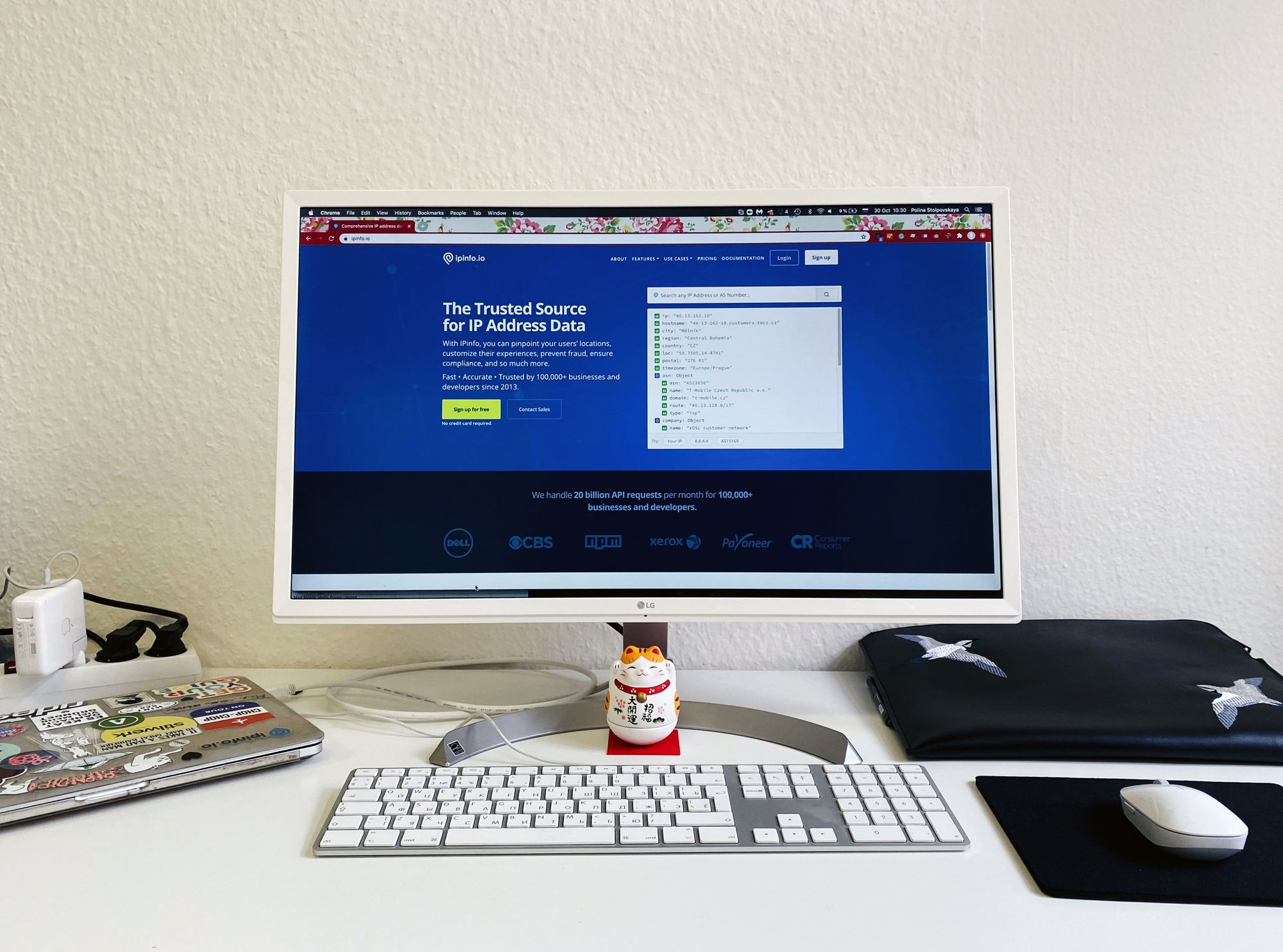Home workplace setup: tips from IPinfo's 100% remote team